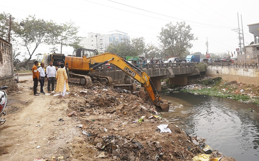 GMC Launches Major Restoration Drive for Mora Bharalu in Betkuchi to ...