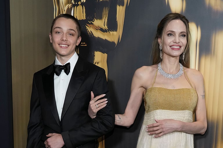 Angelina Jolie and Brad Pitt’s son Knox uses surname ‘Jolie’ on ...