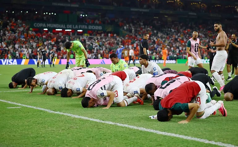 Morocco stun Netherlands in dramatic shootout to reach World Cup Round ...