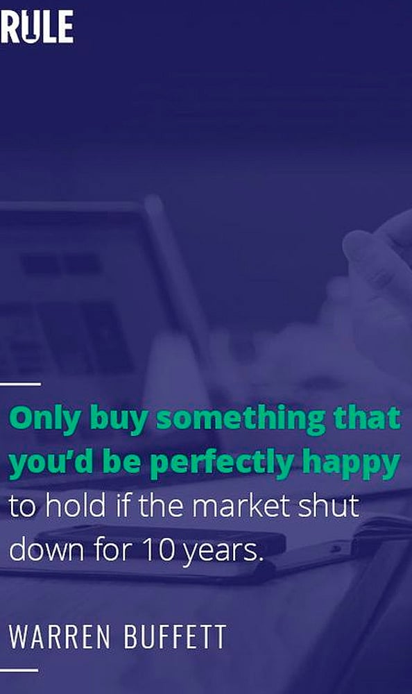 Top Warren Buffett Quotes That Still Shape Market Strategy