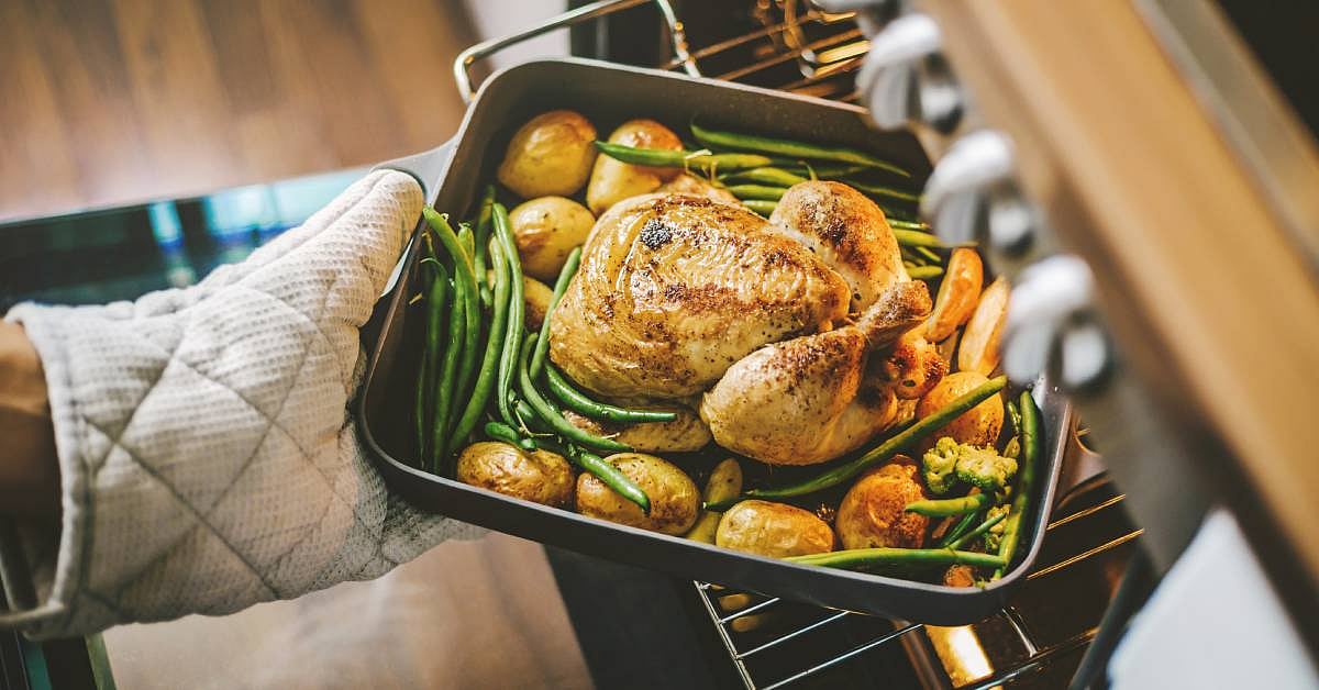 5 Reasons to Gift a Home-Cooked Meal | Thoughtful Gift Ideas
