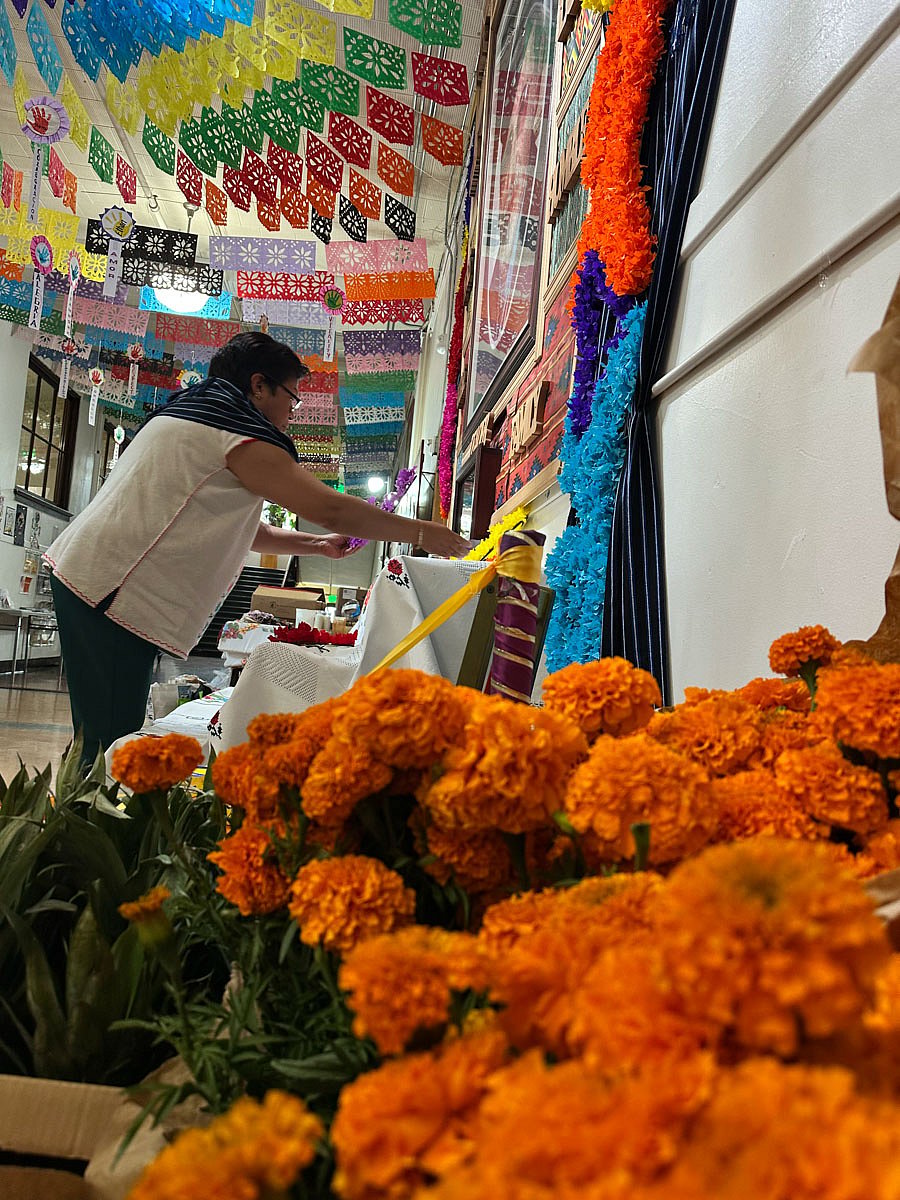 South End Life: For Day of the Dead, Dozens of Altars on Beacon Hill ...
