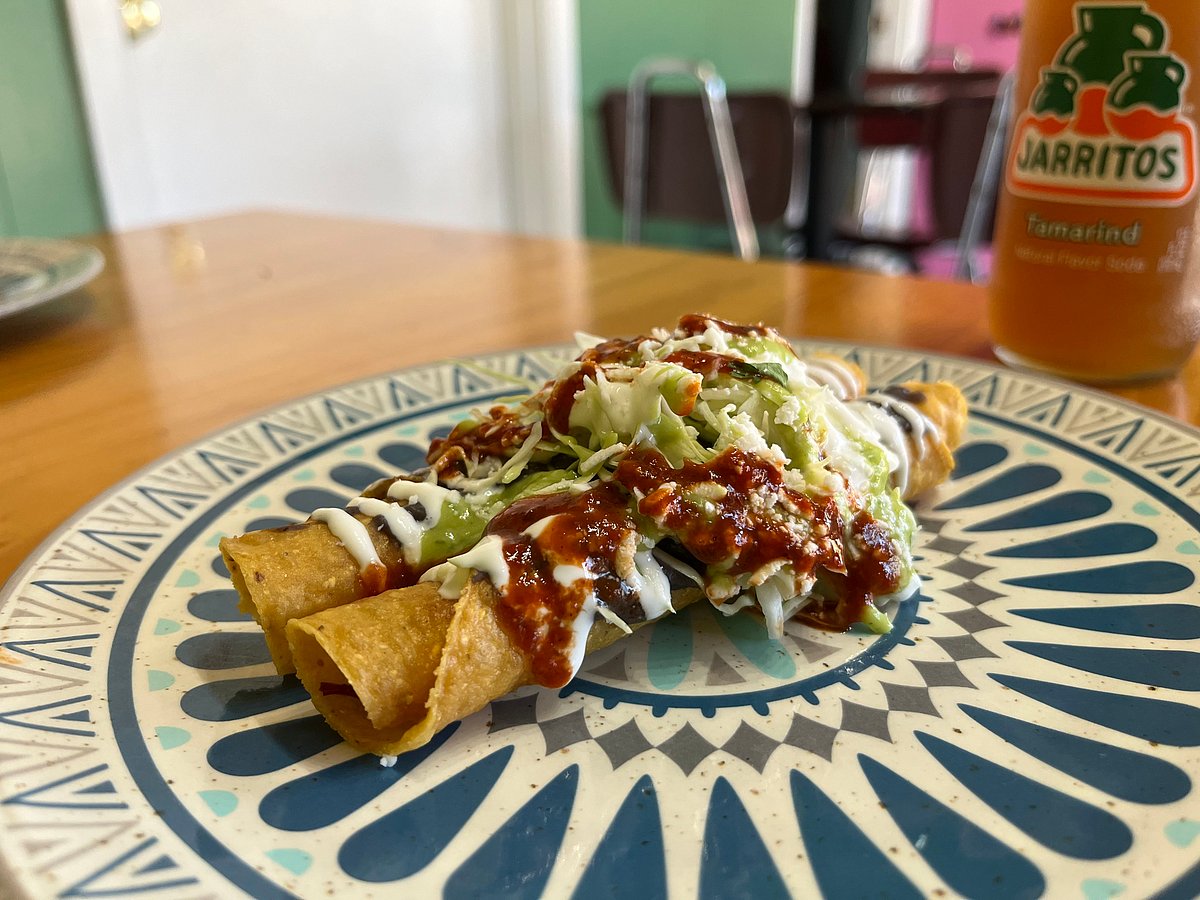 The Emerald’s Guide to Burien’s Latino Food Scene