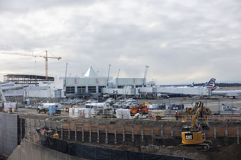 As Port of Seattle Oversees Expansion of Sea-Tac Airport, Activists ...
