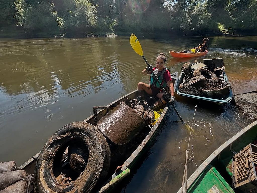 On the Duwamish River, a Paddle Program Heals Land and Legacy