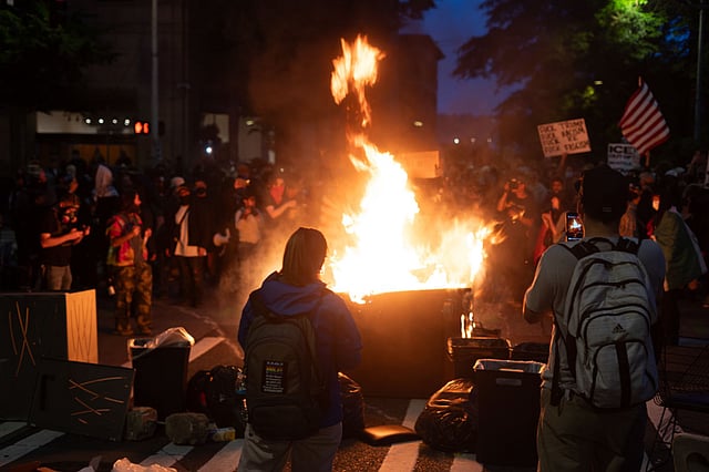 Hundreds Protest Against ICE at Seattle Federal Building