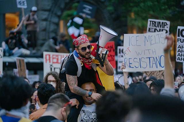 Hundreds Protest Against ICE at Seattle Federal Building