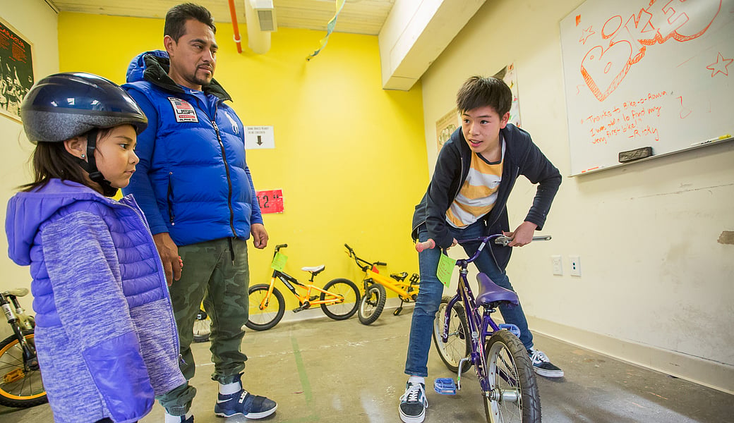 Seattle Bike Works Gives Away 250 Bikes