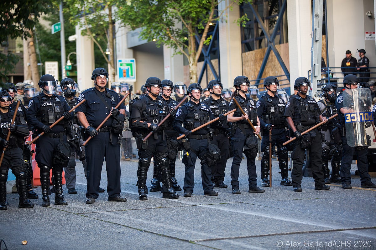 Police Use Tear Gas on Capitol Hill Protestors, Allegedly Misuse ...