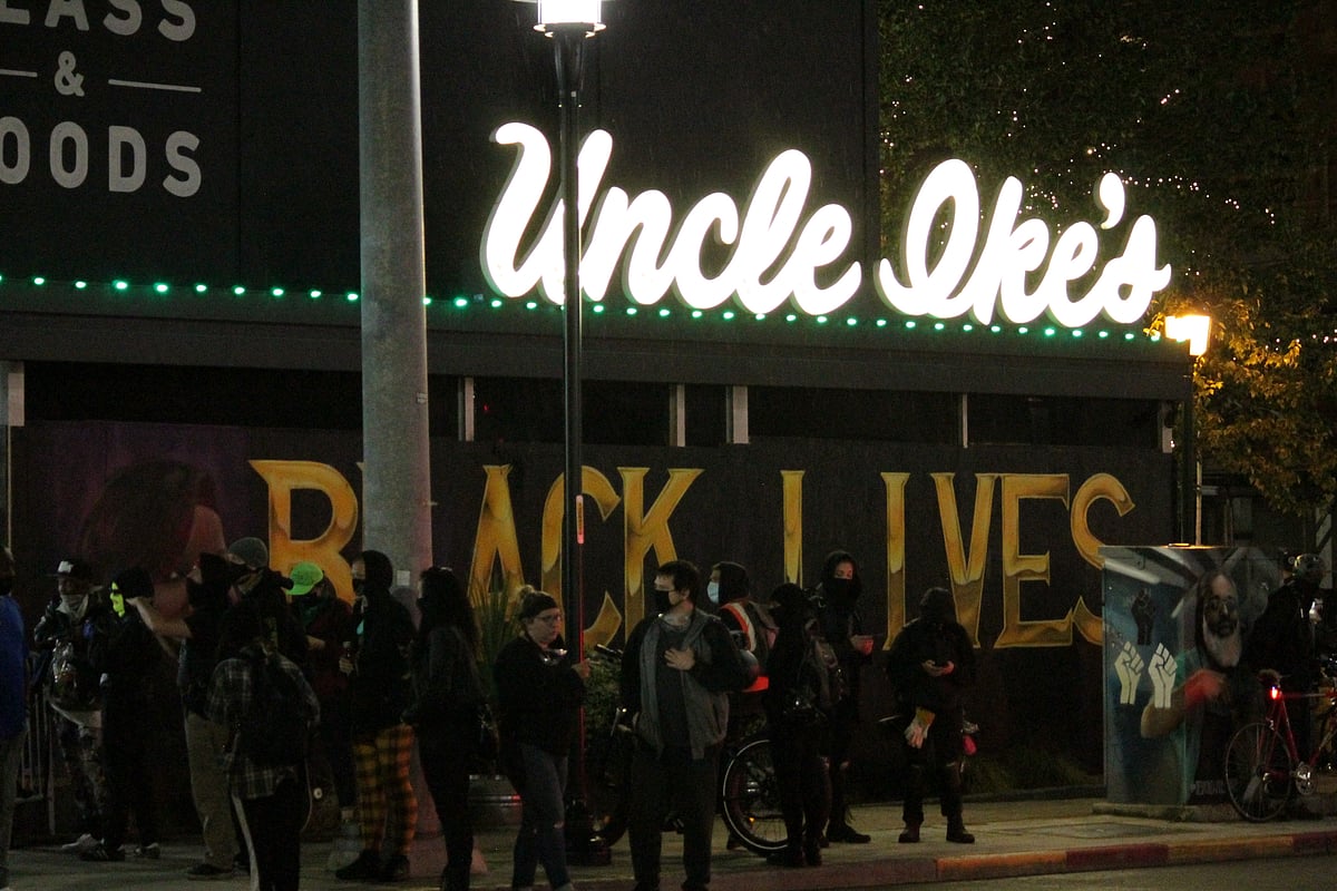 How a Weed Store Became a Symbol of Seattle Gentrification