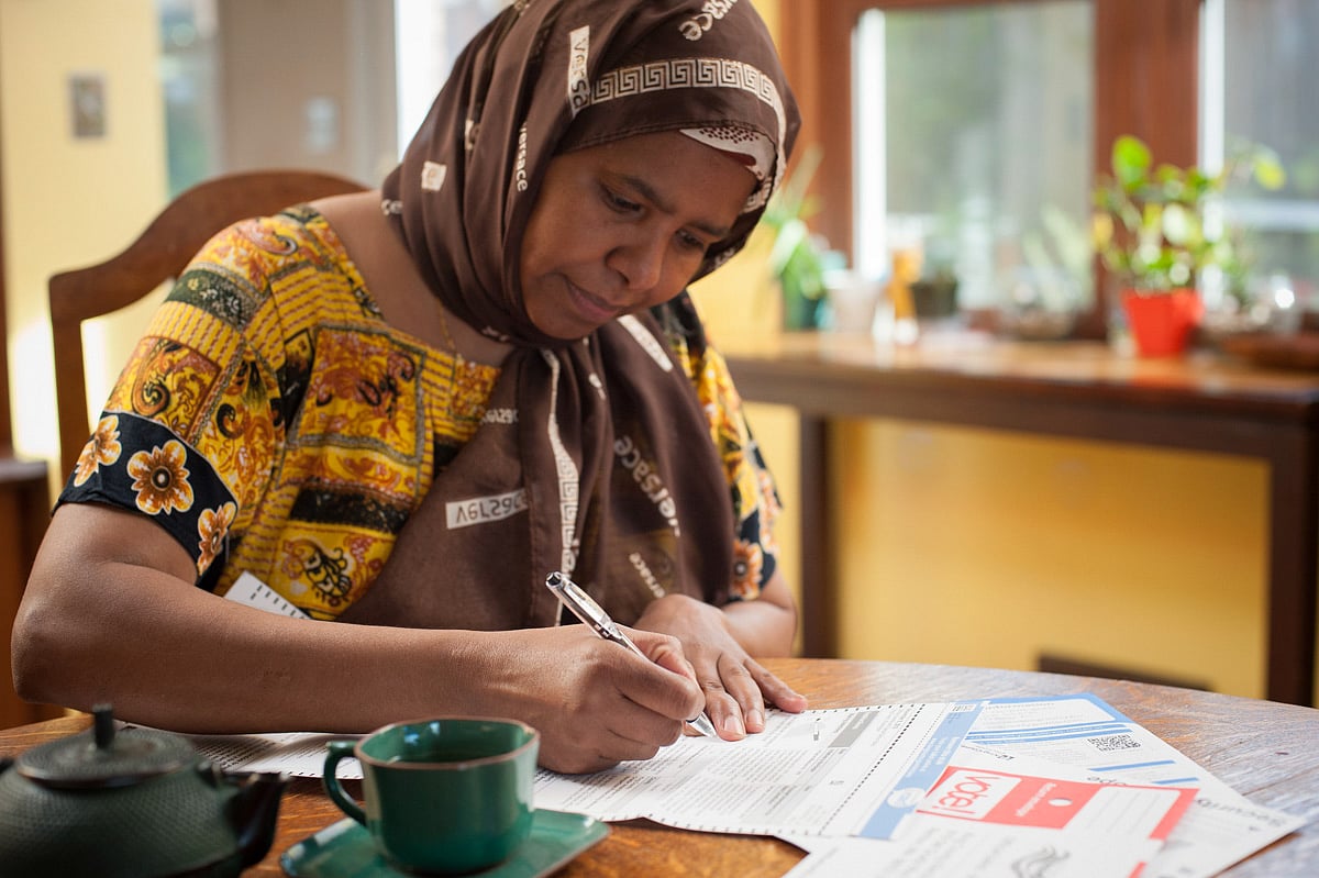 Community Organizations Work to Engage Limited English-Speaking Voters ...