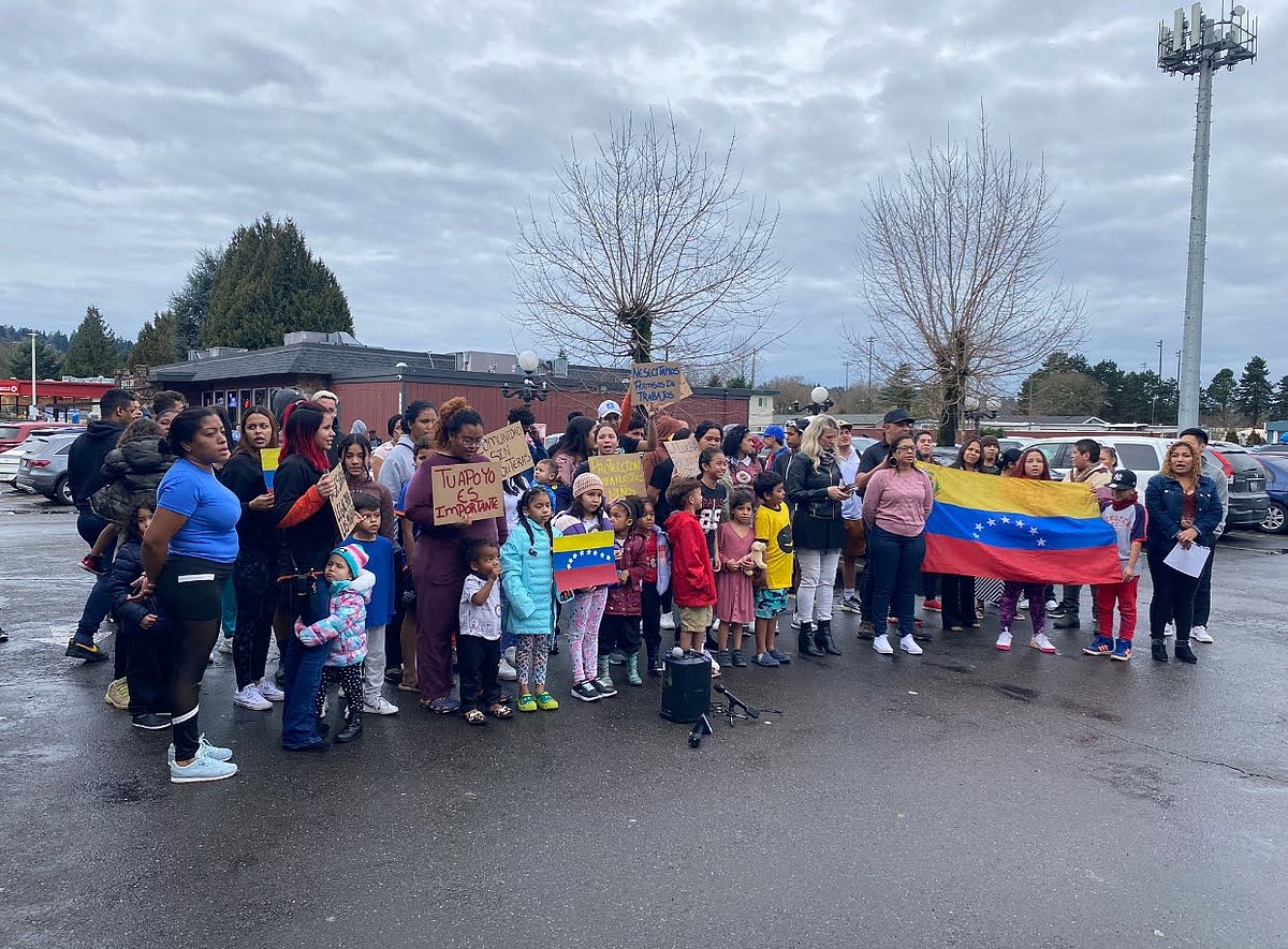 NEWS GLEAMS | Kent Asylum-Seeker Encampment Swept by Police and King ...