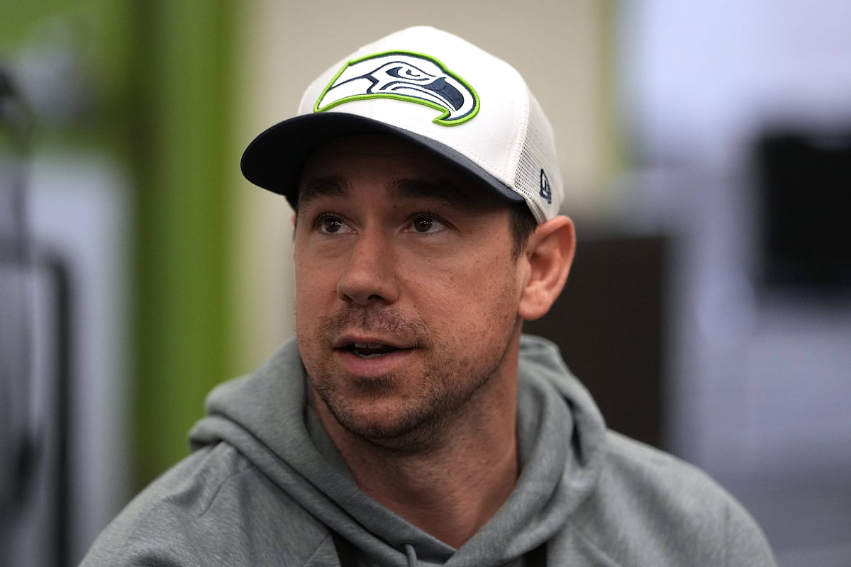 Las Vegas Raiders confirm Seattle Seahawks OC Klint Kubiak as new head ...