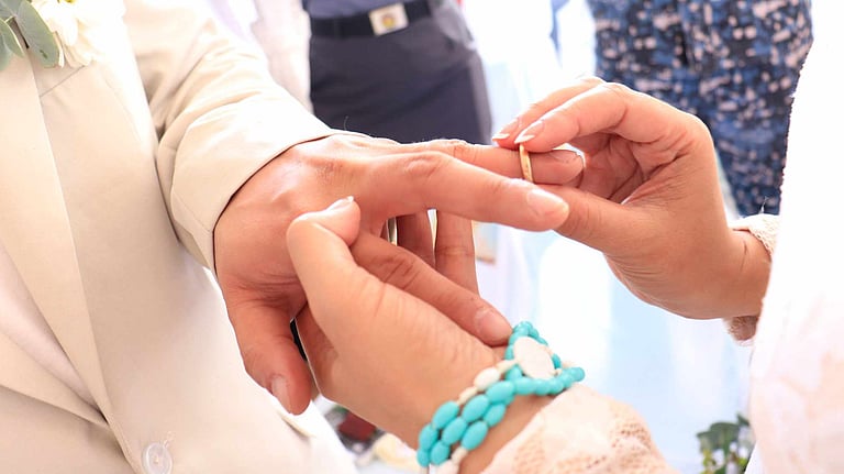 Love behind bars: 26 pairs tie the knot in Oro City Jail mass wedding