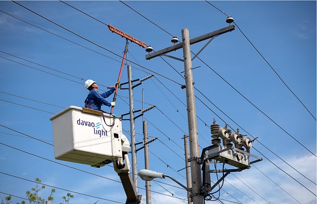 Davao Light Schedules Power Interruptions, Lowers Rates