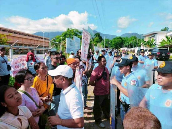 Camiguin residents seek TRO vs provincial QR code