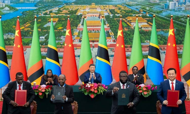Chinese African leaders hold a summit on deepening cooperation
