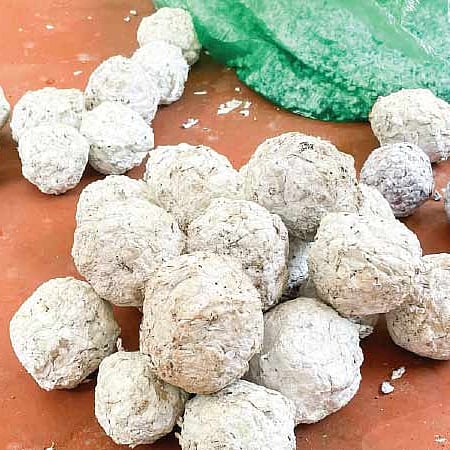 DepEd Mandaue turns waste into cash