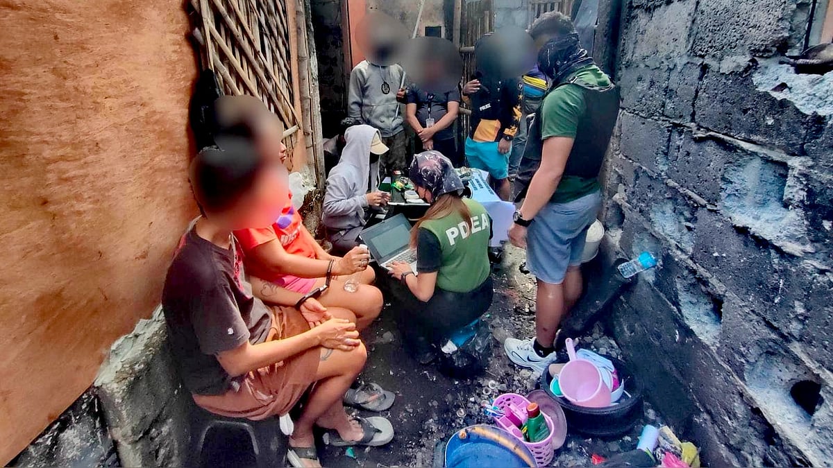 3 suspects nabbed as PDEA, police raid drug den in Capiz