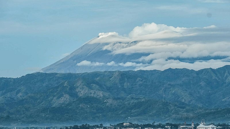 Mount Kanlaon remains under Alert Level 3