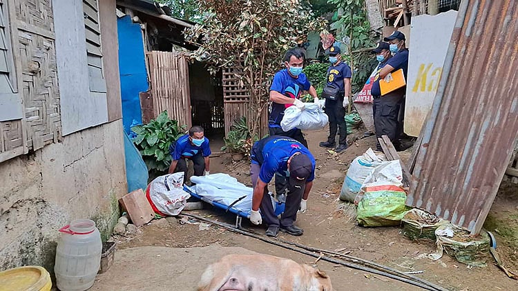 Father in Naga hacking to face murder, parricide