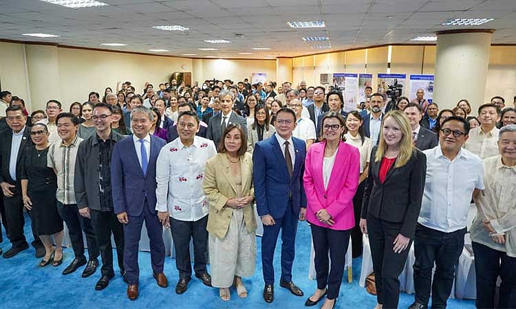 DepEd, EDCOM II Partner to Enhance Philippine Education