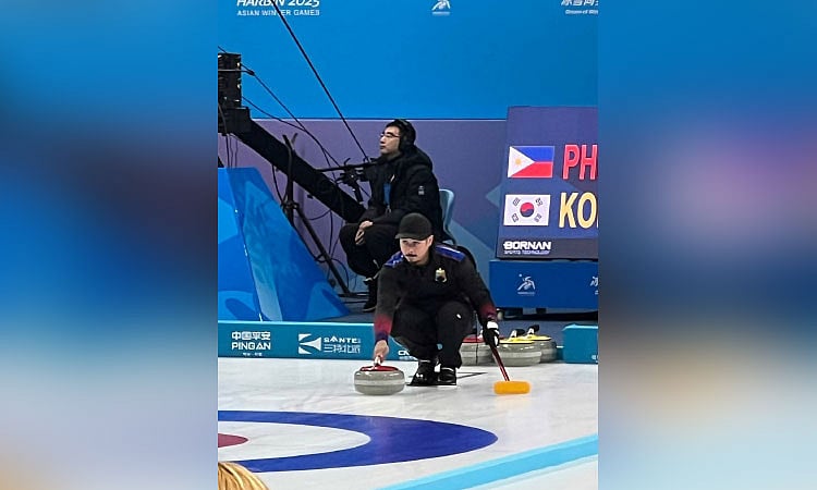 PH debuts with twin victories