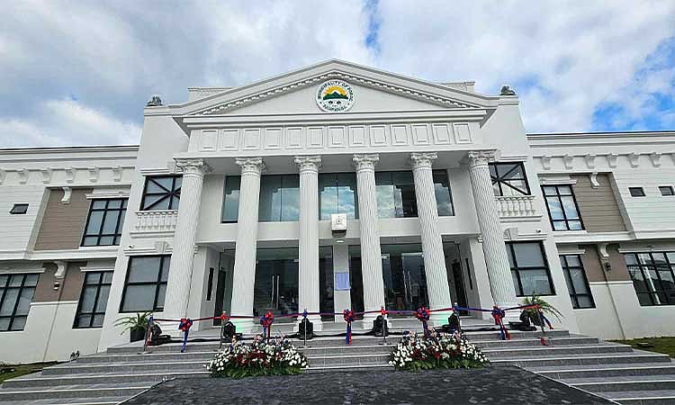 Lapid leads inauguration of P370M Porac town hall