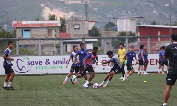 Cebu faces Iloilo 11