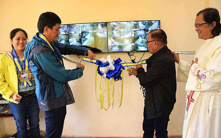 DSWD turns over 27 CCTV cameras to Barangay Isidro
