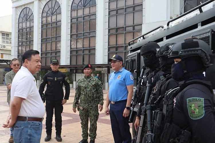 Iloilo City receives armored vehicle for Swat operations