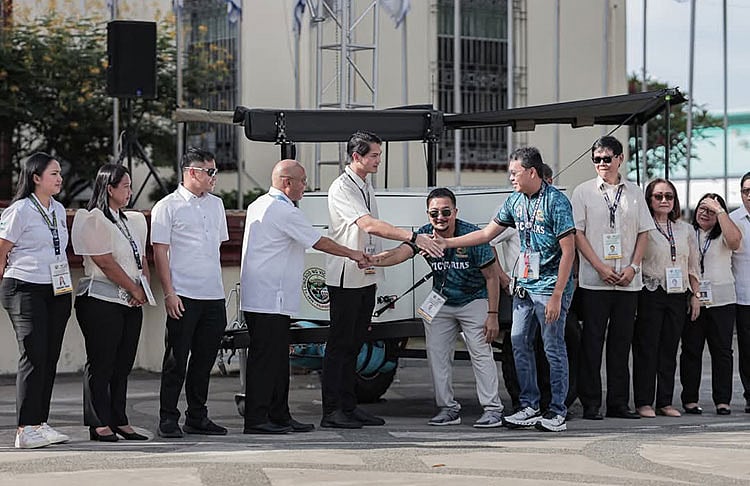 Victorias acquires new solar-powered mobile power station