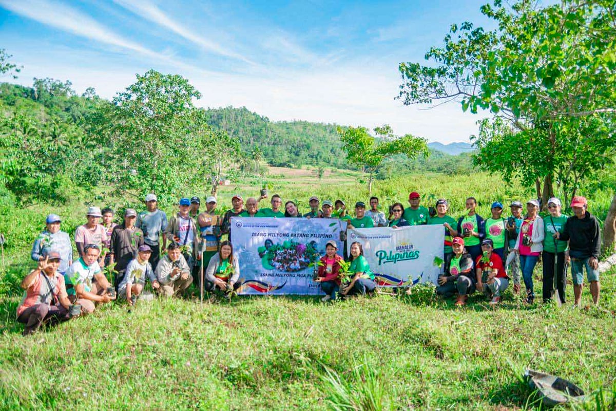 OVP plants 5,000 cacao seedlings in Ayungon, Negros Oriental