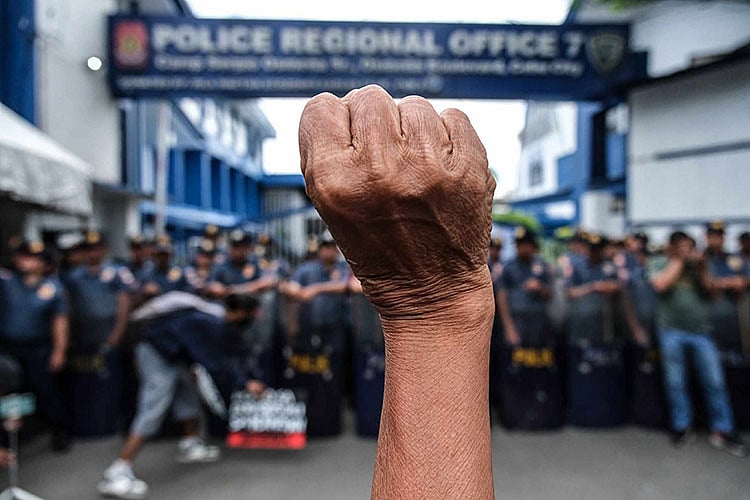 Church leaders, groups urge Filipinos to join rallies