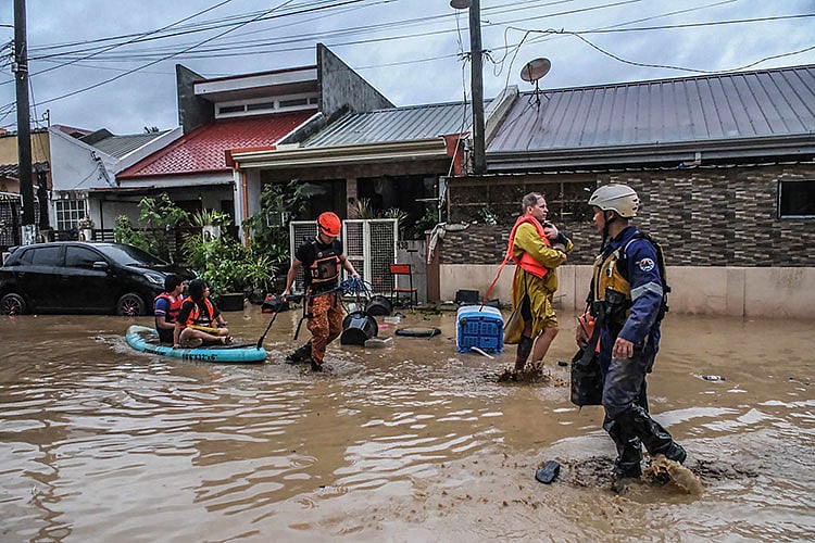 Cebu Declare State of Calamity After Typhoon Tino
