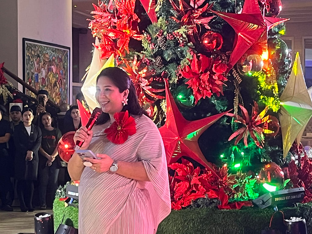 A “Christmas Tradition of Love” at The Royal Mandaya Hotel