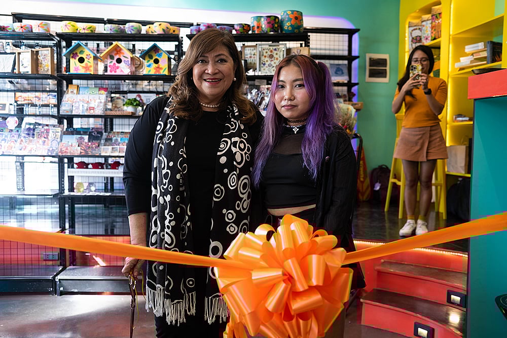 Squirrel Stash PH unboxes goods for Cebuano shoppers