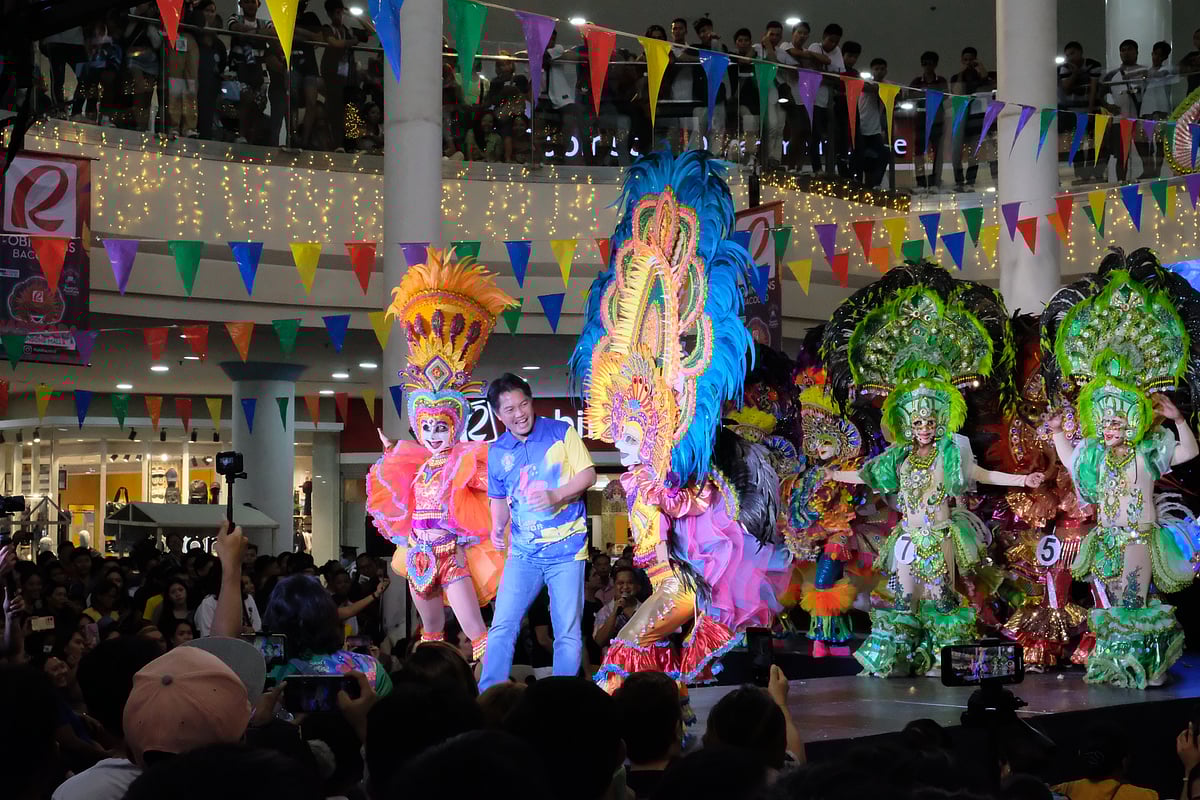 MASK AND COSTUME DISPLAY