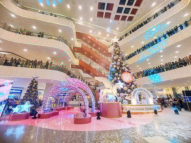 SM CDO Downtown unveils a 'Downtown Christmas Wish' centerpiece