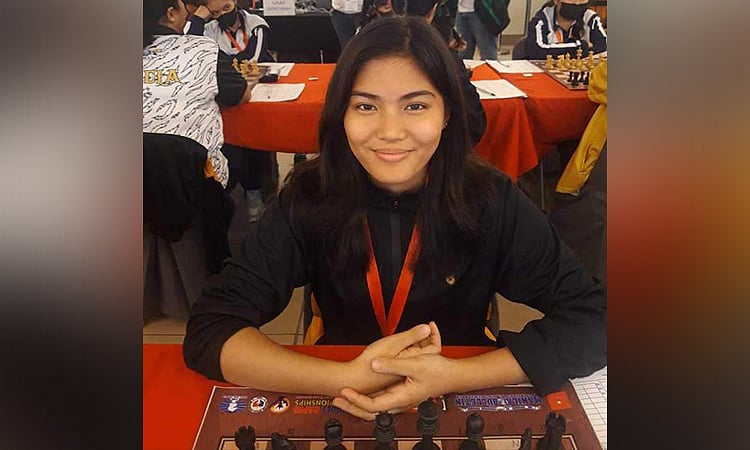 Dabawenya WNM Umayan Stays Unbeaten in Uaap HS Chess