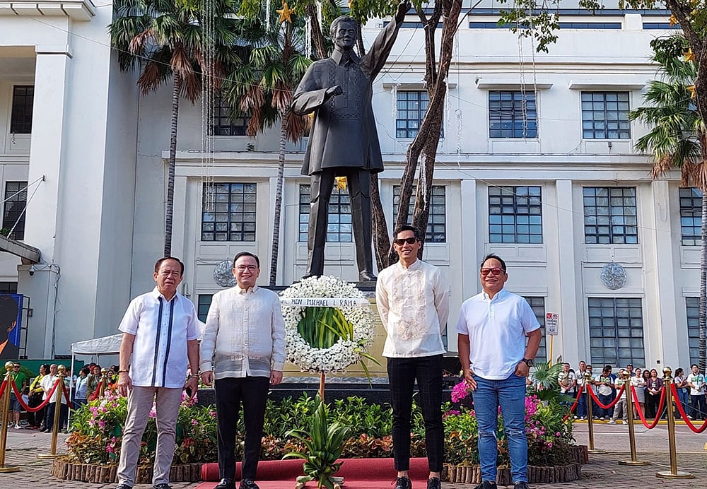 Cebu City officials pay tribute to Serging Osmeña