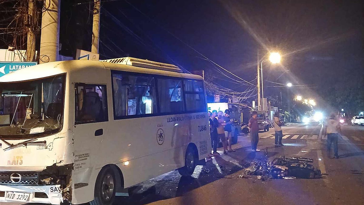 Motorsiklo mibangga sa PUJ, drayber tipi