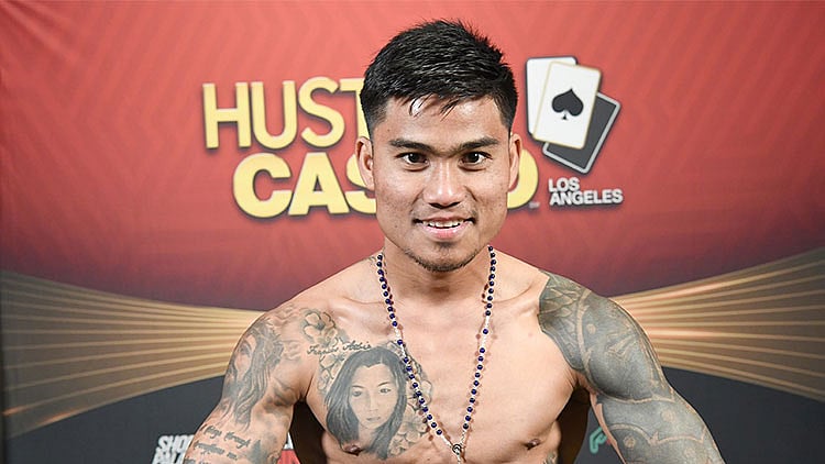 Magsayo puts Avelar to sleep with brutal hook