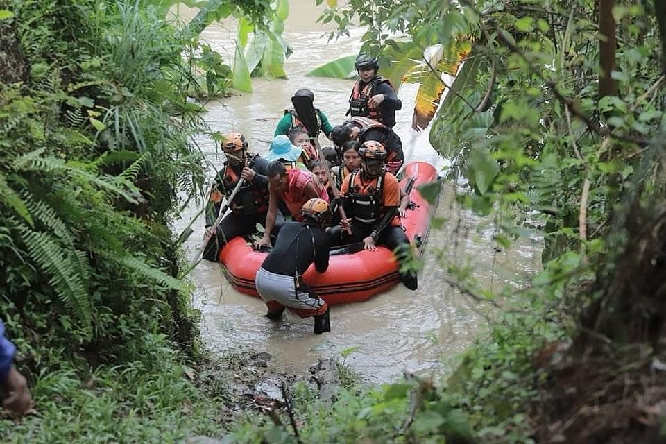 Shear Line Brings Flooding to Davao Region: 283 Families Evacuated