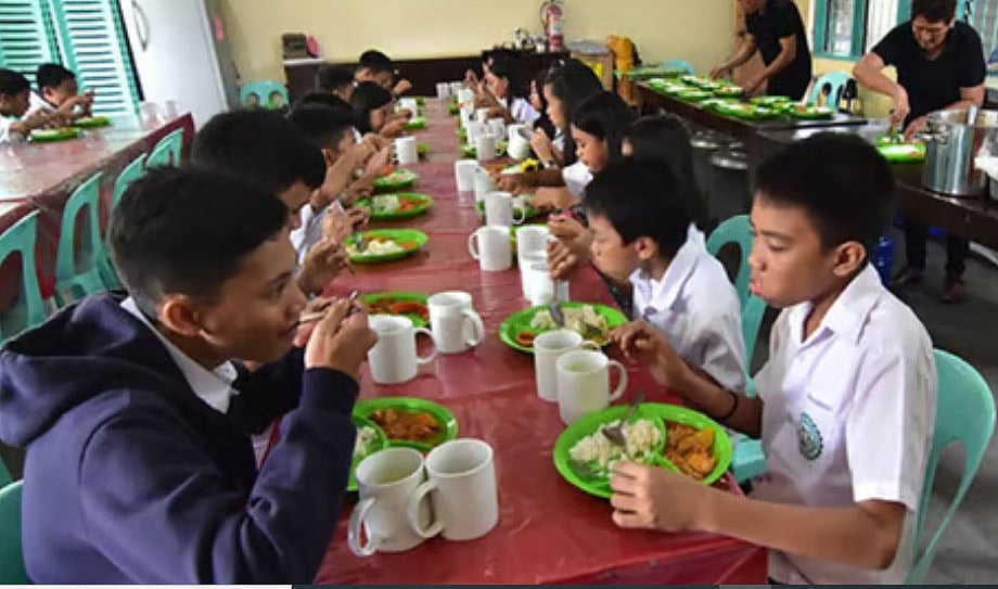 P21 matag bata sa feeding program