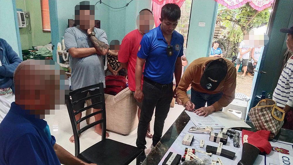 Chief tanod in Danao barangay yields weapons in raid
