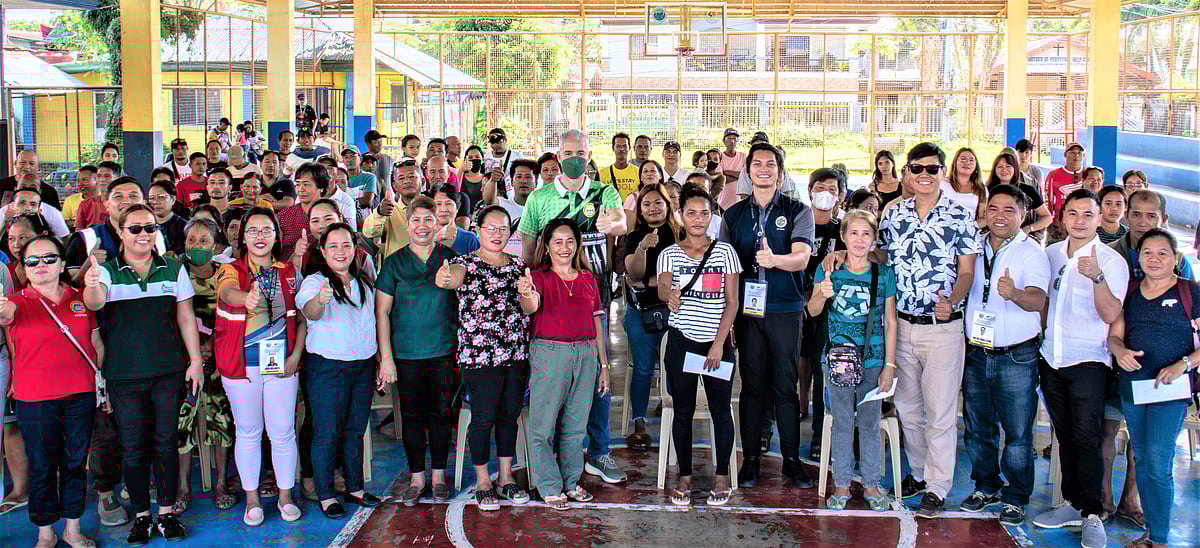 Victorias City Hog Raisers Receive P192,000 Financial Aid from Negros ...