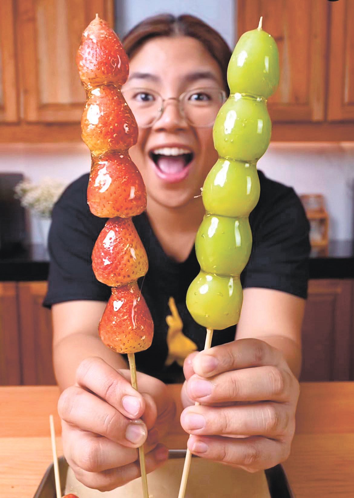 What is tanghulu and why is everybody eating it?