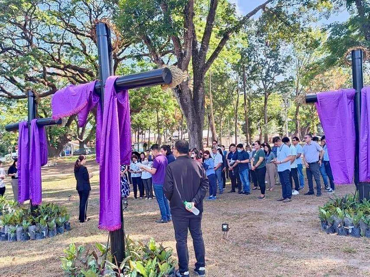 Clark Development Corporation (CDC) Remits P1.80-Billion Cash Dividends ... Clark Development Corporation (CDC) Remits P1.80-Billion Cash Dividends ...