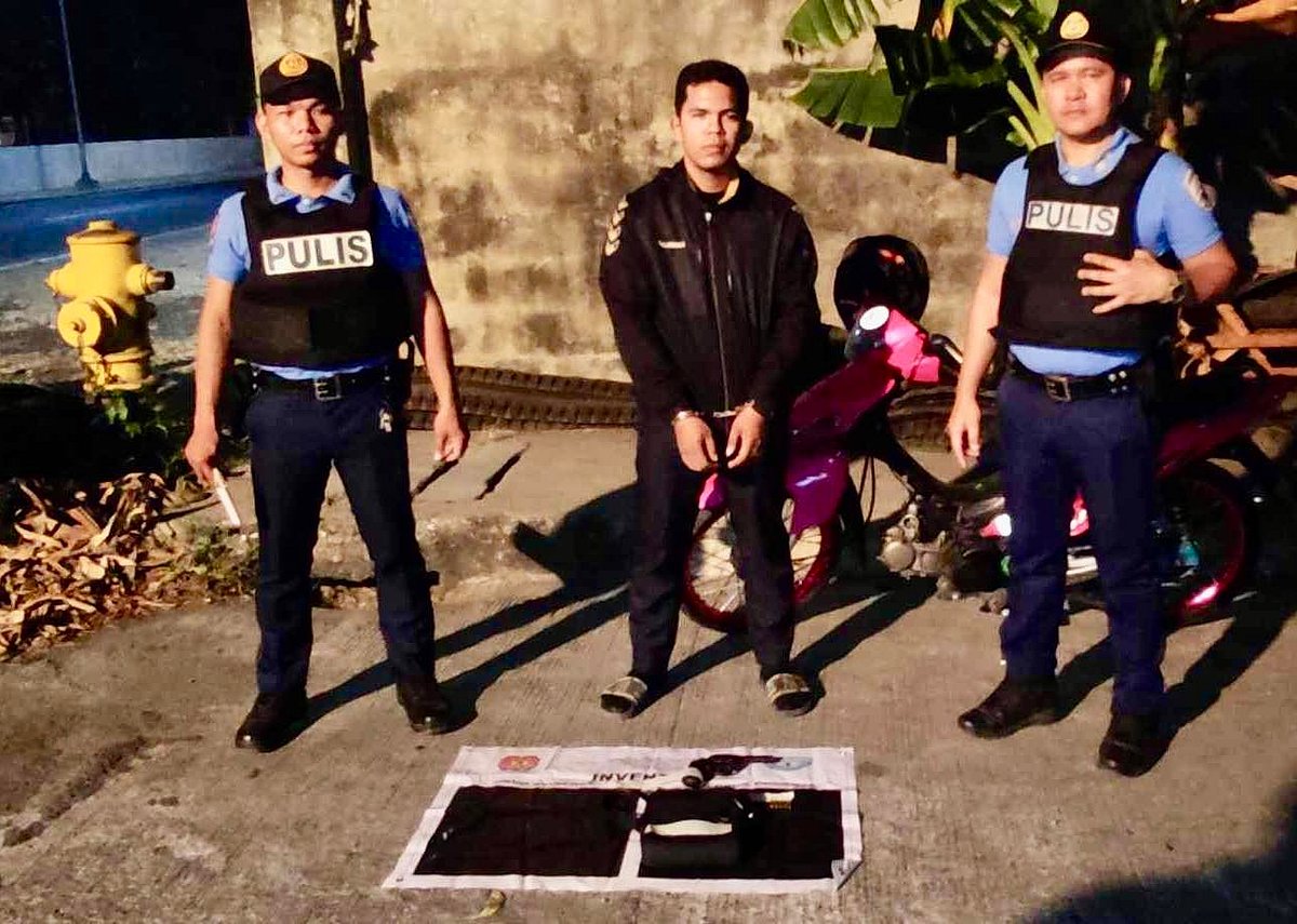 Sekyu nakuhaan og armas nga walay lisensya gidakop